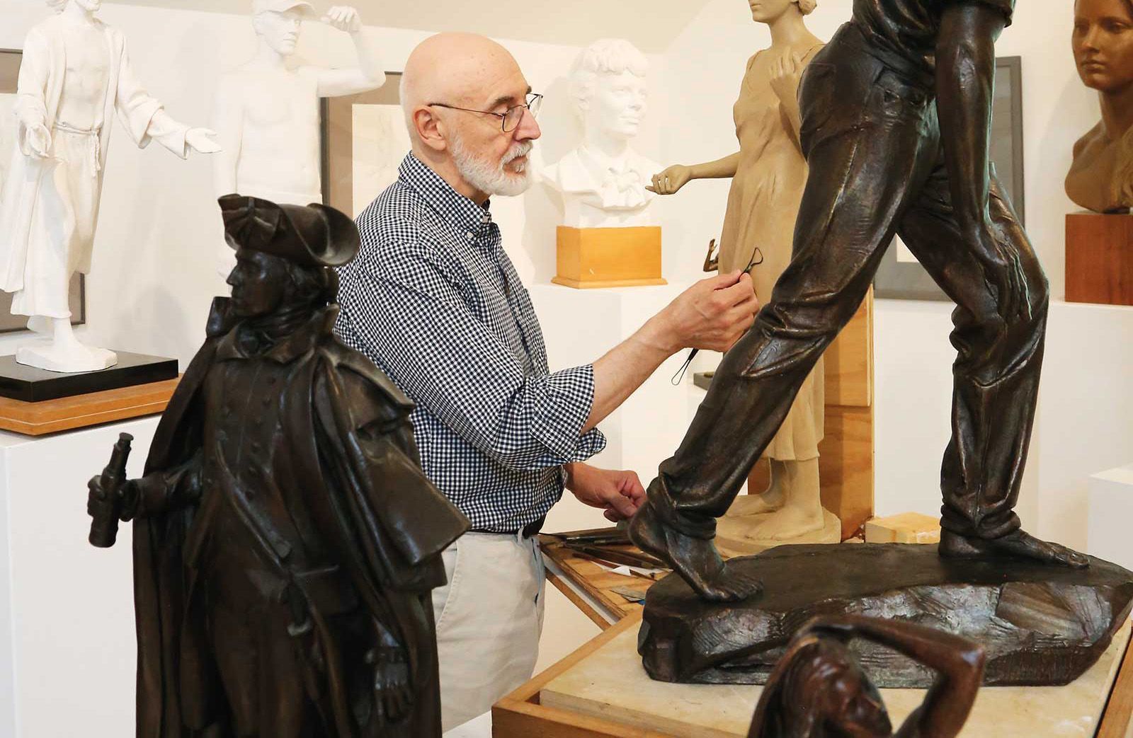 American Art Collector - A Monthly Magazine for Collectors, Galleries ...